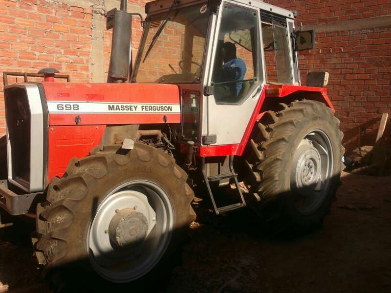 Tractor Agricola Massey Ferguson 698 en La Paz | clasificados.one Bolivia